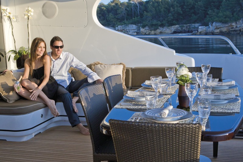 Yacht VENI VIDI VICI, Overmarine Mangusta (Rodriguez Group) | CHARTERWORLD Luxury Superyacht ...